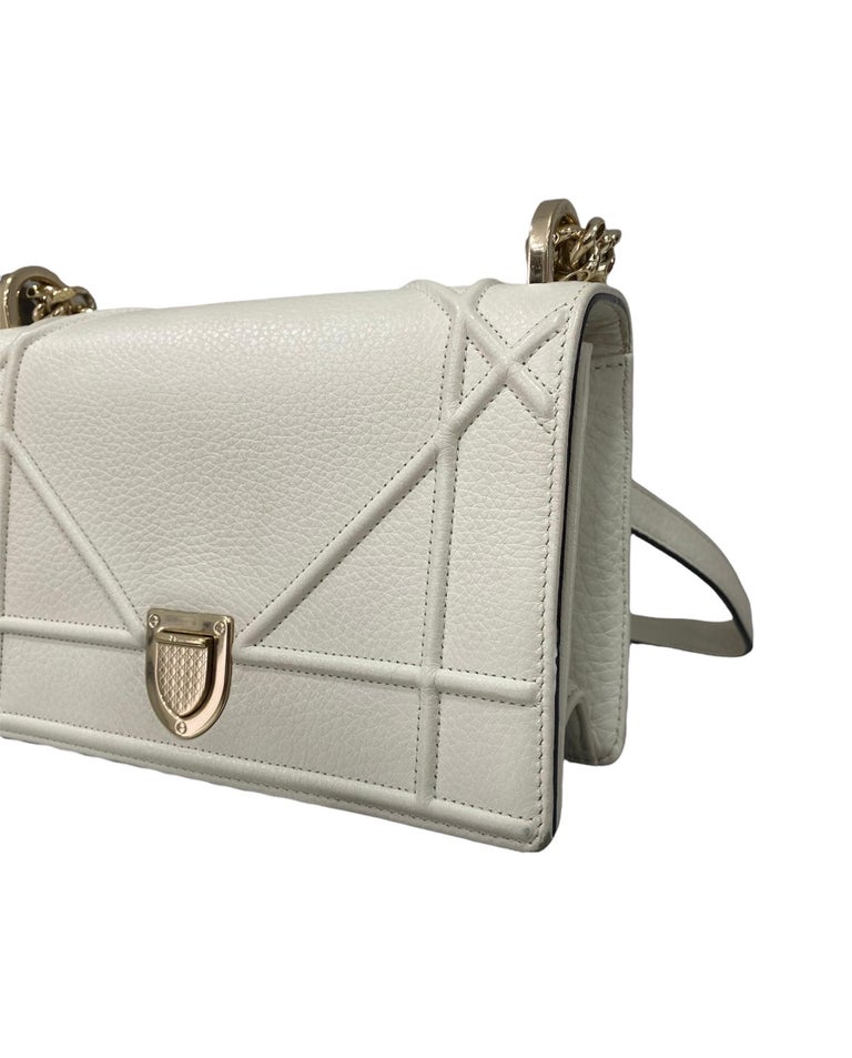 Dior Diorama White Medium Size For Sale at 1stDibs