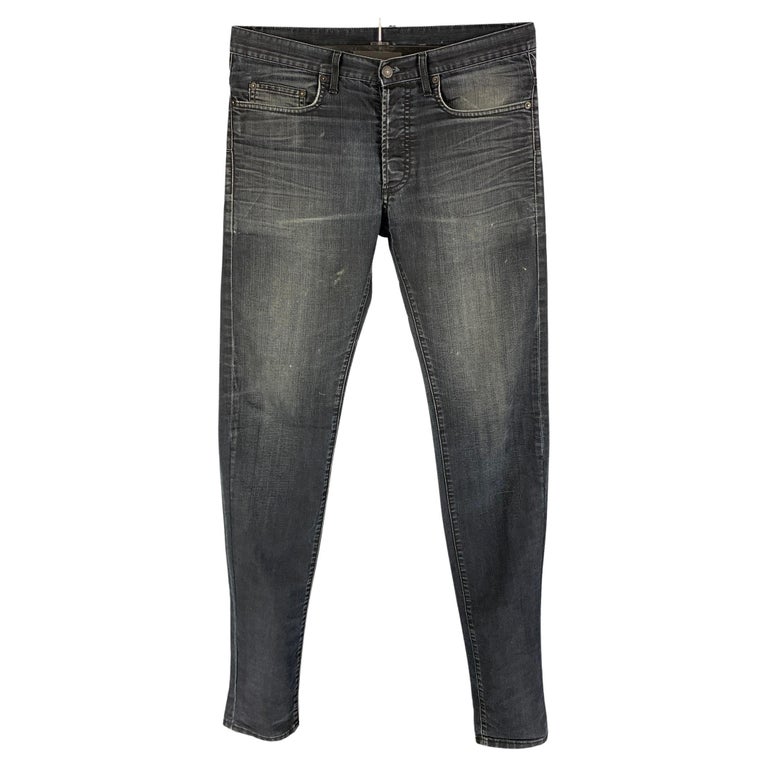 DIOR HOMME Size 32 Black Distressed Denim Button Fly Jeans For Sale at ...