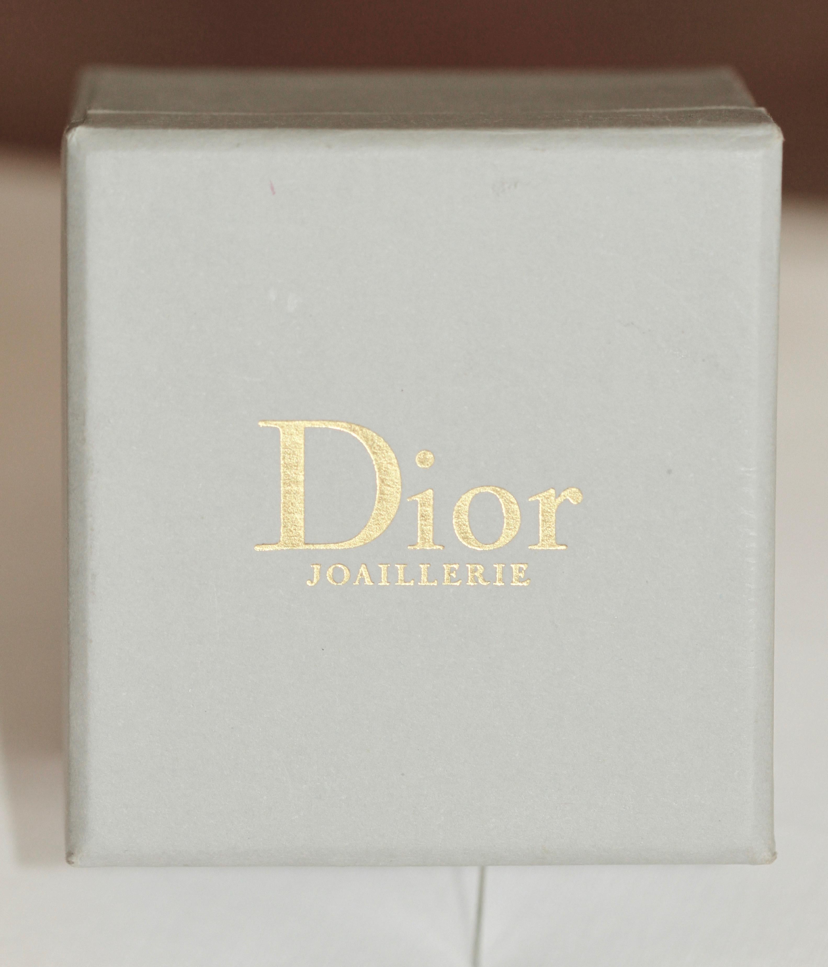 Dior Joaillerie 18 Karat White Gold Diamond Oui Ring For Sale at ...