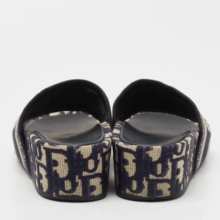 Dior Navy Blue/White Canvas Oblique Embroid D-way Slides Size 35 For ...