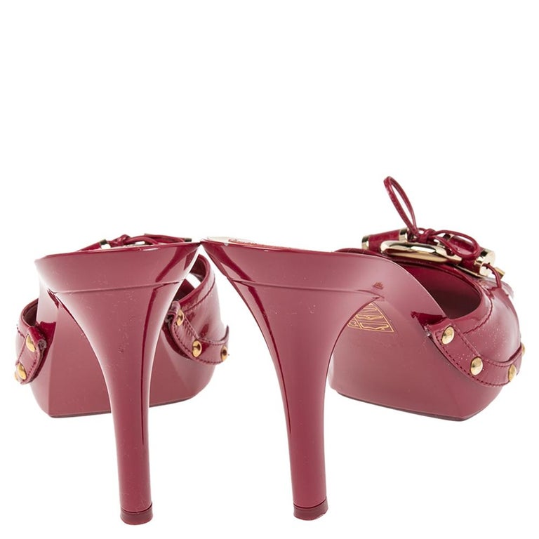 Dior Pink Patent Leather Buckle Open Toe Mules Sandals Size 39 at 1stDibs