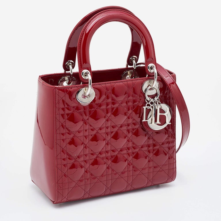 Dior Rote Cannage Lackleder Medium Lady Dior Tragetasche im Angebot bei ...