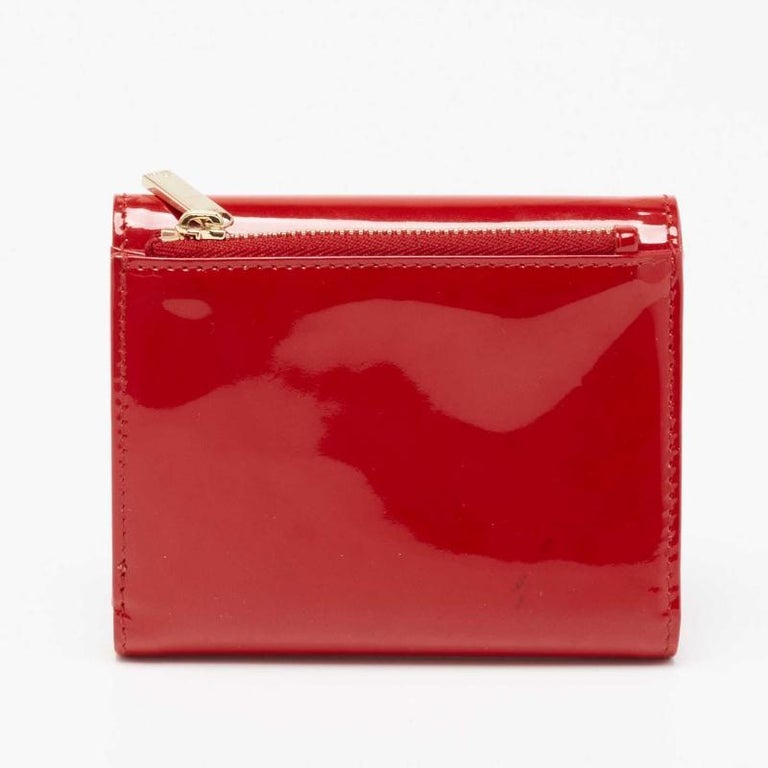 Dior Red Patent Leather Turnlock Trifold Compact Wallet For Sale at 1stDibs