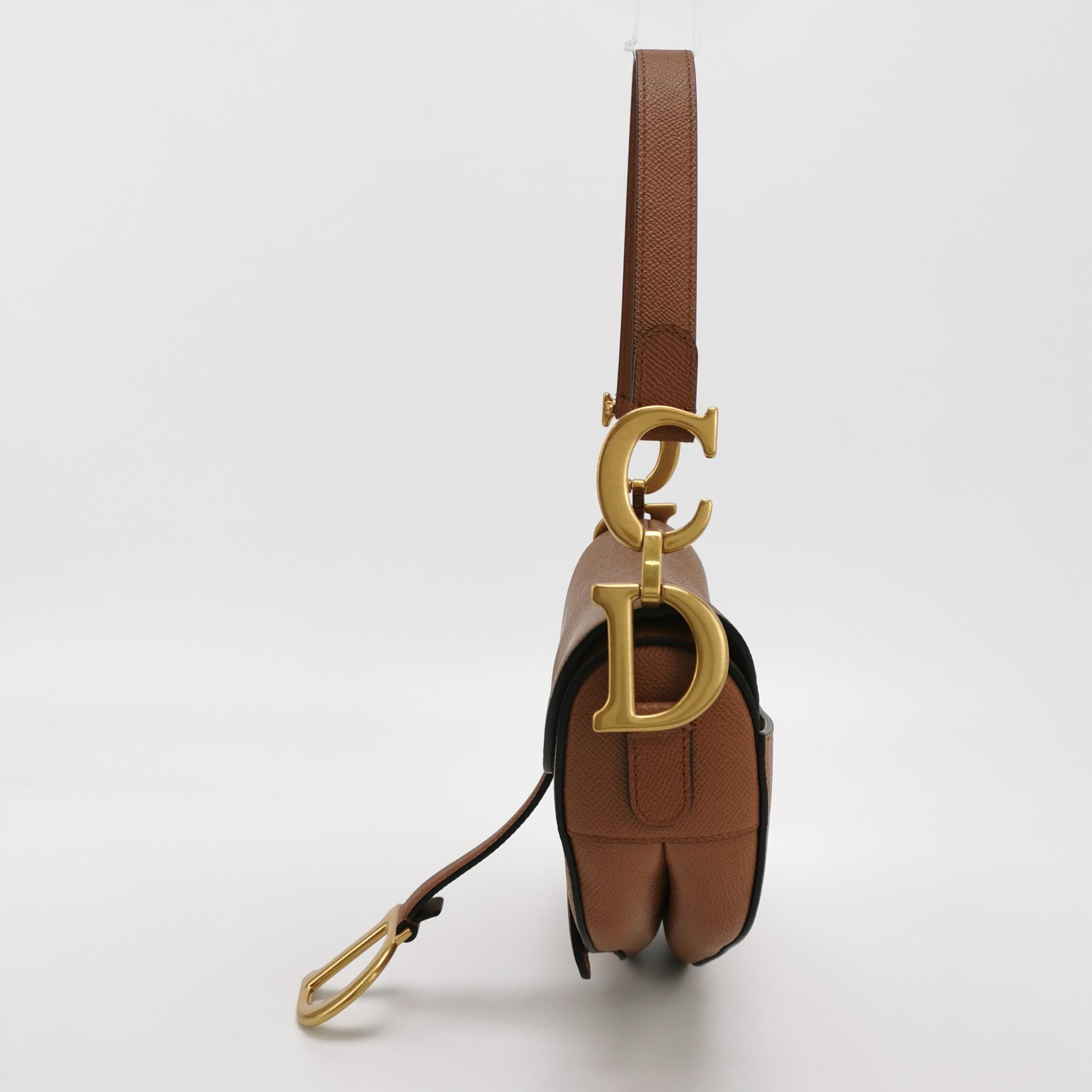 Dior Saddle 2022 Medium Tan Brown Grained Calfskin Leather Bag with ...