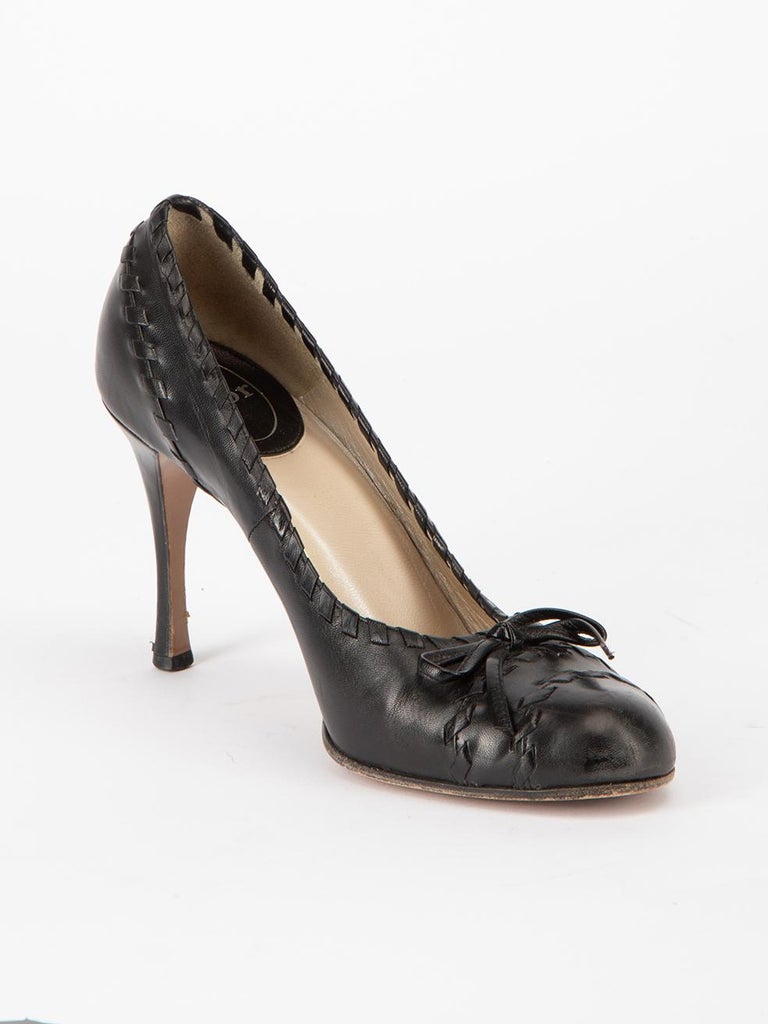 Dior Women's Black Weave Accent Bow Detail Pumps For Sale at 1stDibs