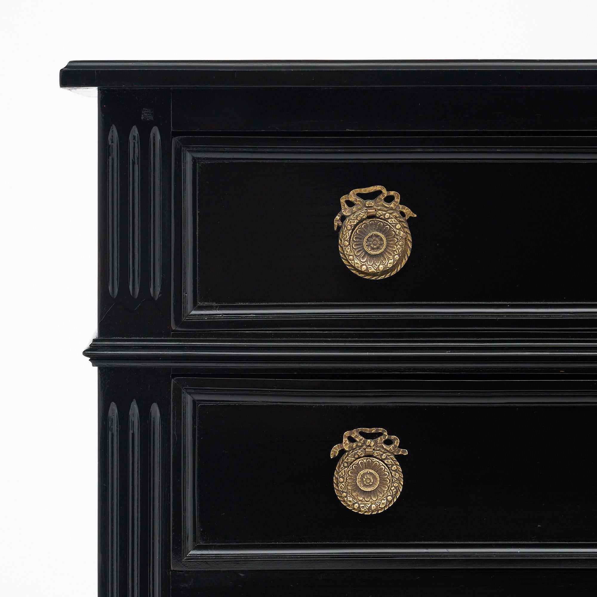 Directoire French Antique Chest of Drawers For Sale at 1stDibs