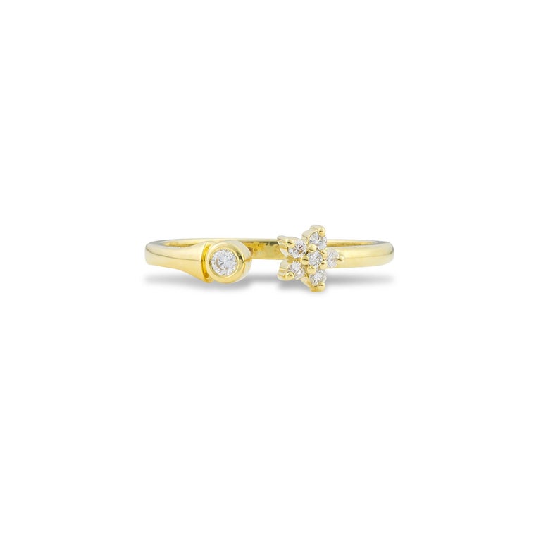 Disconnected Small Stackable Ring 18Kt Gold with Flower Shaped Cluster ...