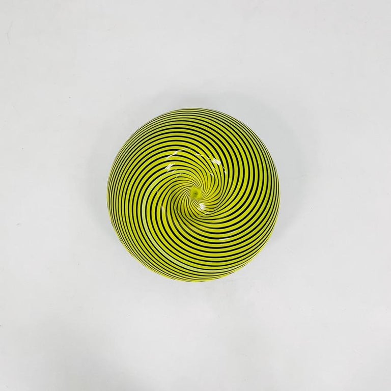 Dish in Murano Glass with Kinetic Pattern, Italy, 1980s For Sale at 1stDibs