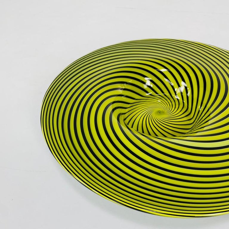Dish in Murano Glass with Kinetic Pattern, Italy, 1980s For Sale at 1stDibs