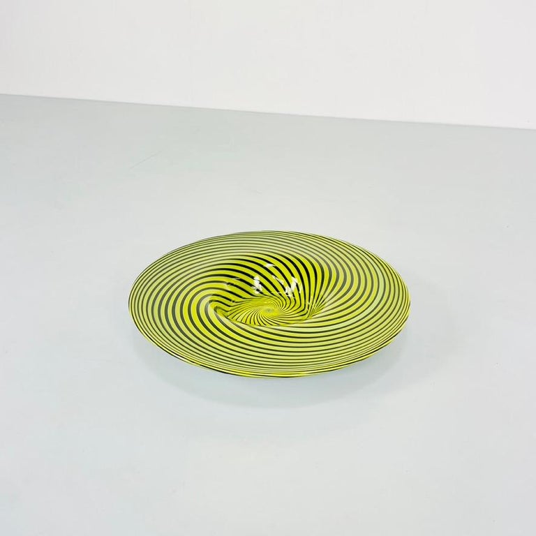 Dish in Murano Glass with Kinetic Pattern, Italy, 1980s For Sale at 1stDibs