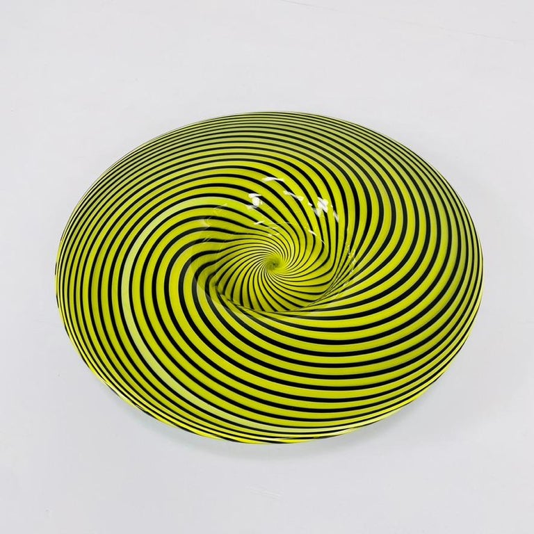 Dish in Murano Glass with Kinetic Pattern, Italy, 1980s For Sale at 1stDibs