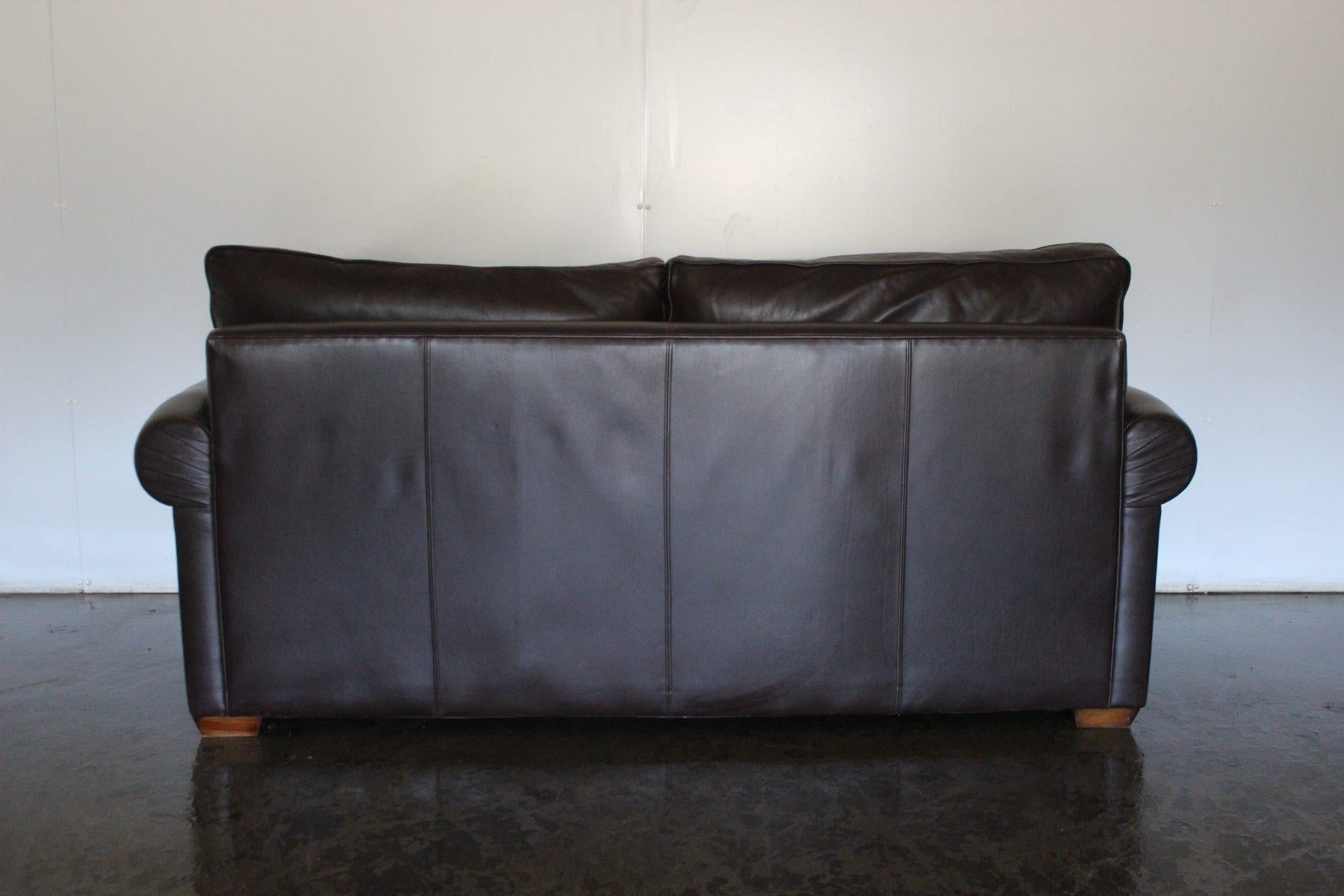 Divine Duresta “Garrick” 2.5-Seat Sofa in Dark Brown Leather For Sale ...