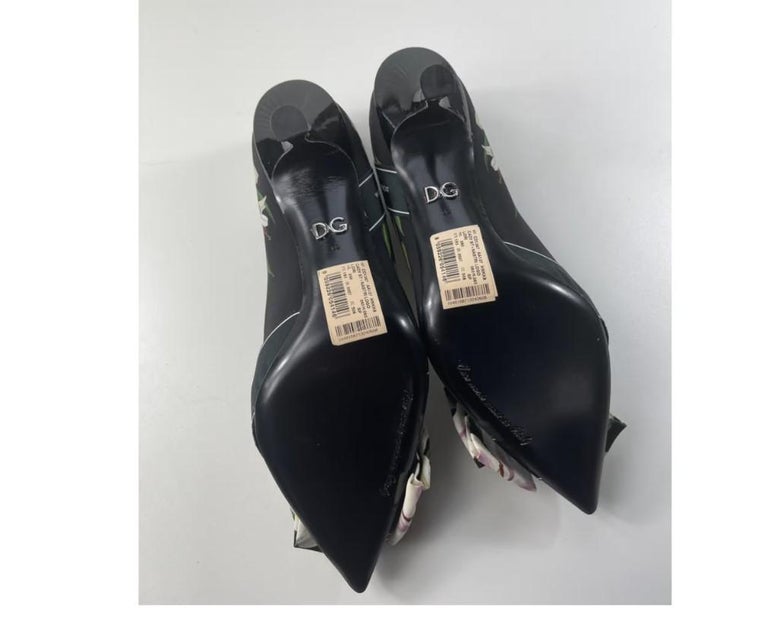 Dolce and Gabbana Black White Cloth Floral Lily Shoes Low Heels DG ...