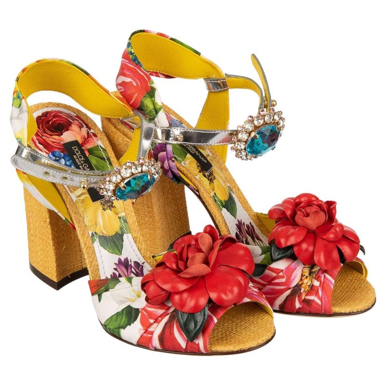 Dolce and Gabbana - Escarpins roses en soie KEIRA avec broche en ...