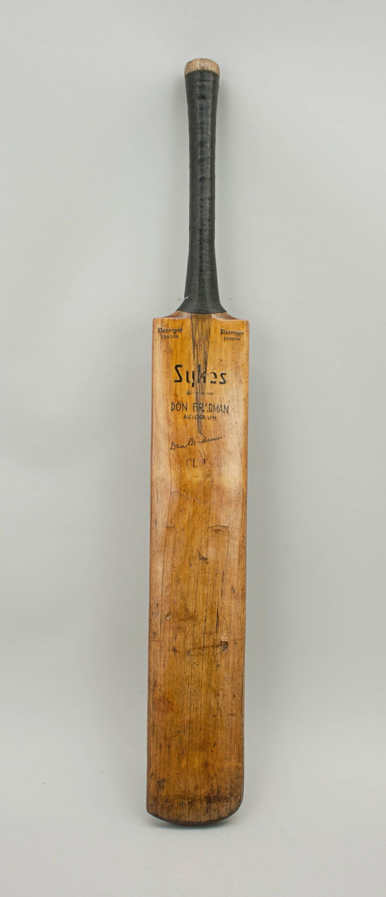 Don Bradman Cricket Bat at 1stDibs | slazenger don bradman cricket bat ...