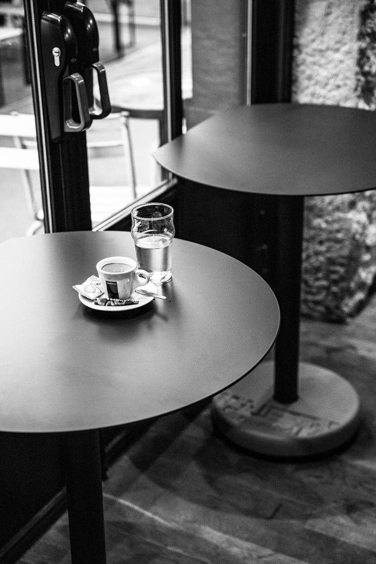 Donut Round Cutaway Black Bistro Table For Sale at 1stDibs