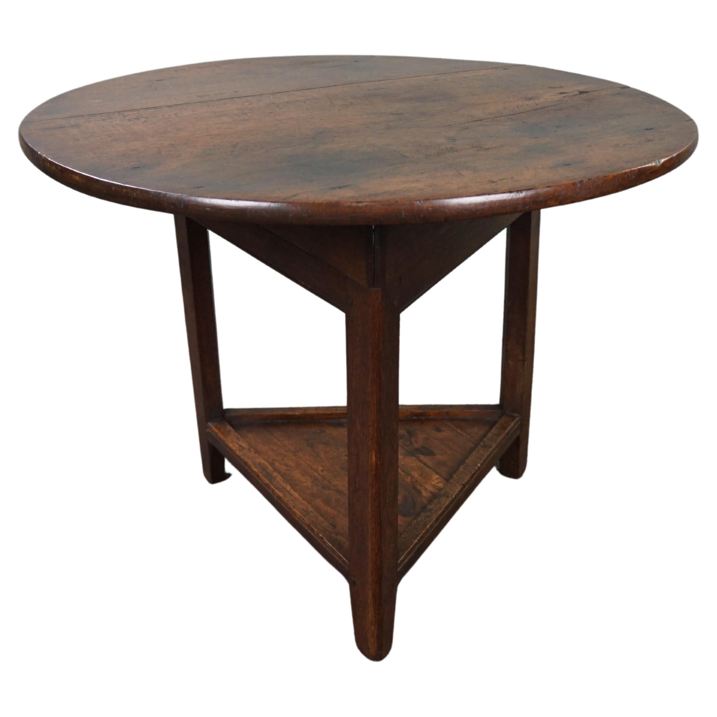 Beautiful tall early 19th-century English pinewood cricket table with ...