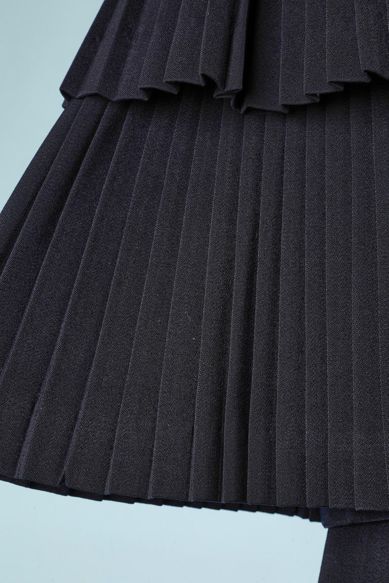 Double-breasted wool coat with pleated sleeves Circa 1930's For Sale at ...