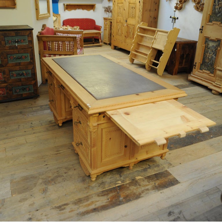 Double-Face Desk For Sale at 1stDibs