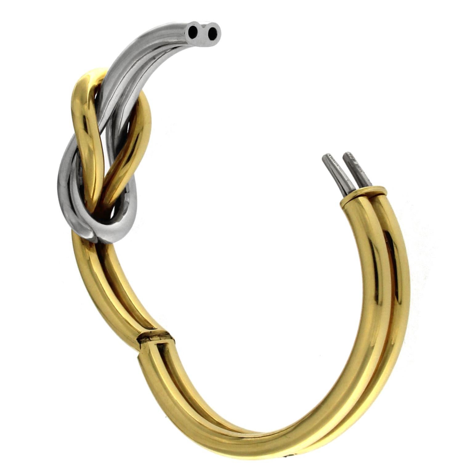 Double Knot Set in White and Yellow 18 Karat Gold For Sale at 1stDibs