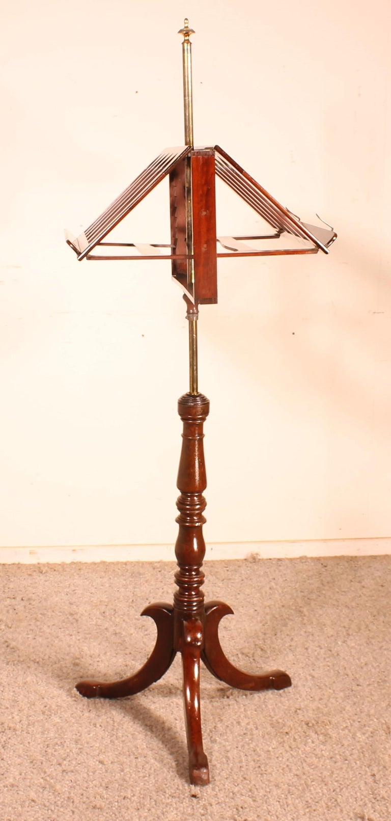 Double Lectern in Walnut, 19th Century For Sale at 1stDibs