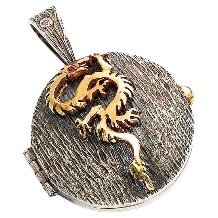 18k Gold Ruby Eyed Dragon Hinged Locket For Sale at 1stDibs