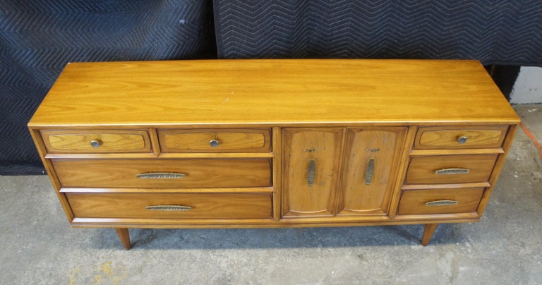 Drexel Heritage Mid-Century Modern Lowboy Dresser Buffet Sideboard ...