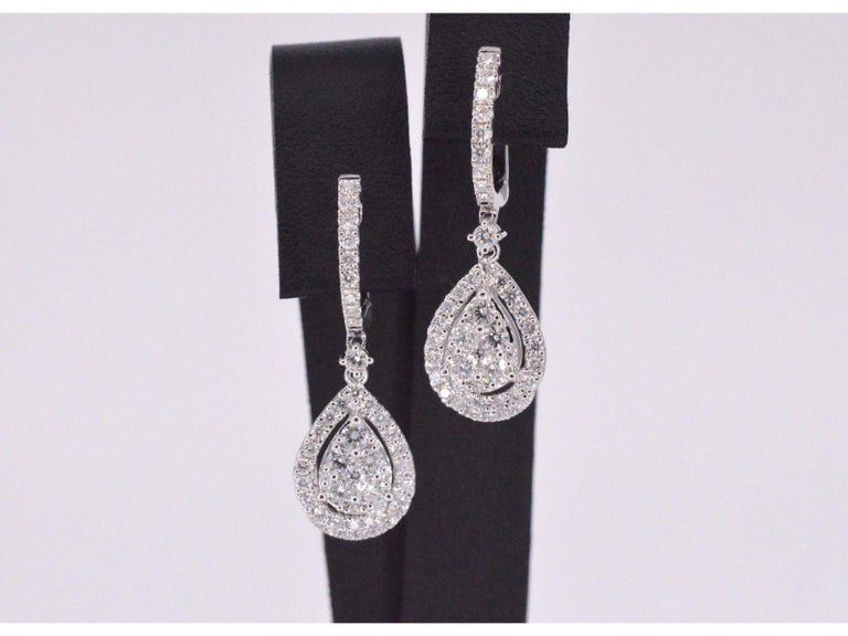 Drop-Shaped Earrings with Brilliant Cut Diamonds For Sale at 1stDibs