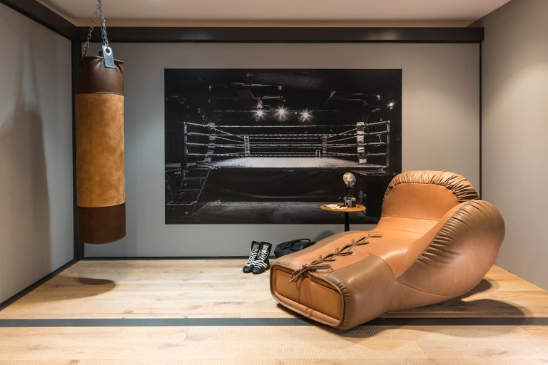 Customizable DS-2878 Italian Pop Boxing Glove Chaise Lounge Right by De ...