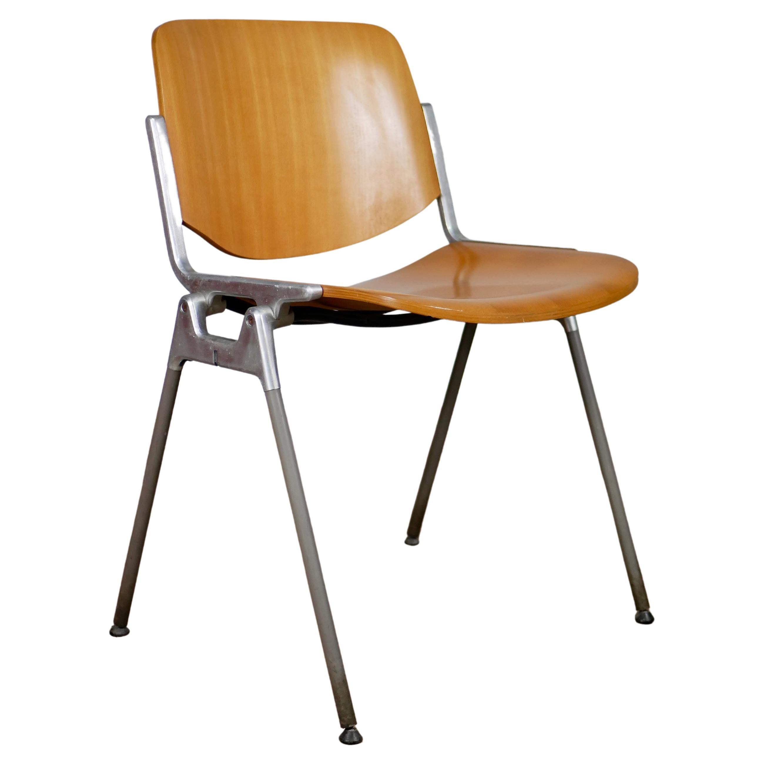 DSC 106 wood chair by Giancarlo Piretti for Castelli at 1stDibs