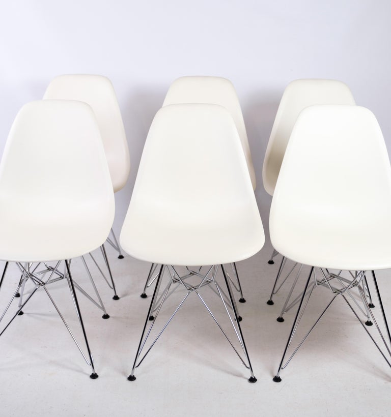 DSR chair, Charles and Ray Eames, Eiffel Tower frame, 1948 For Sale at ...