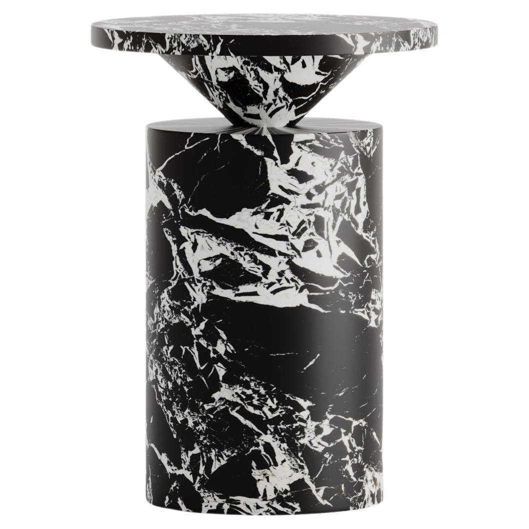 Dual Harmony Black and White Marble End Table For Sale at 1stDibs