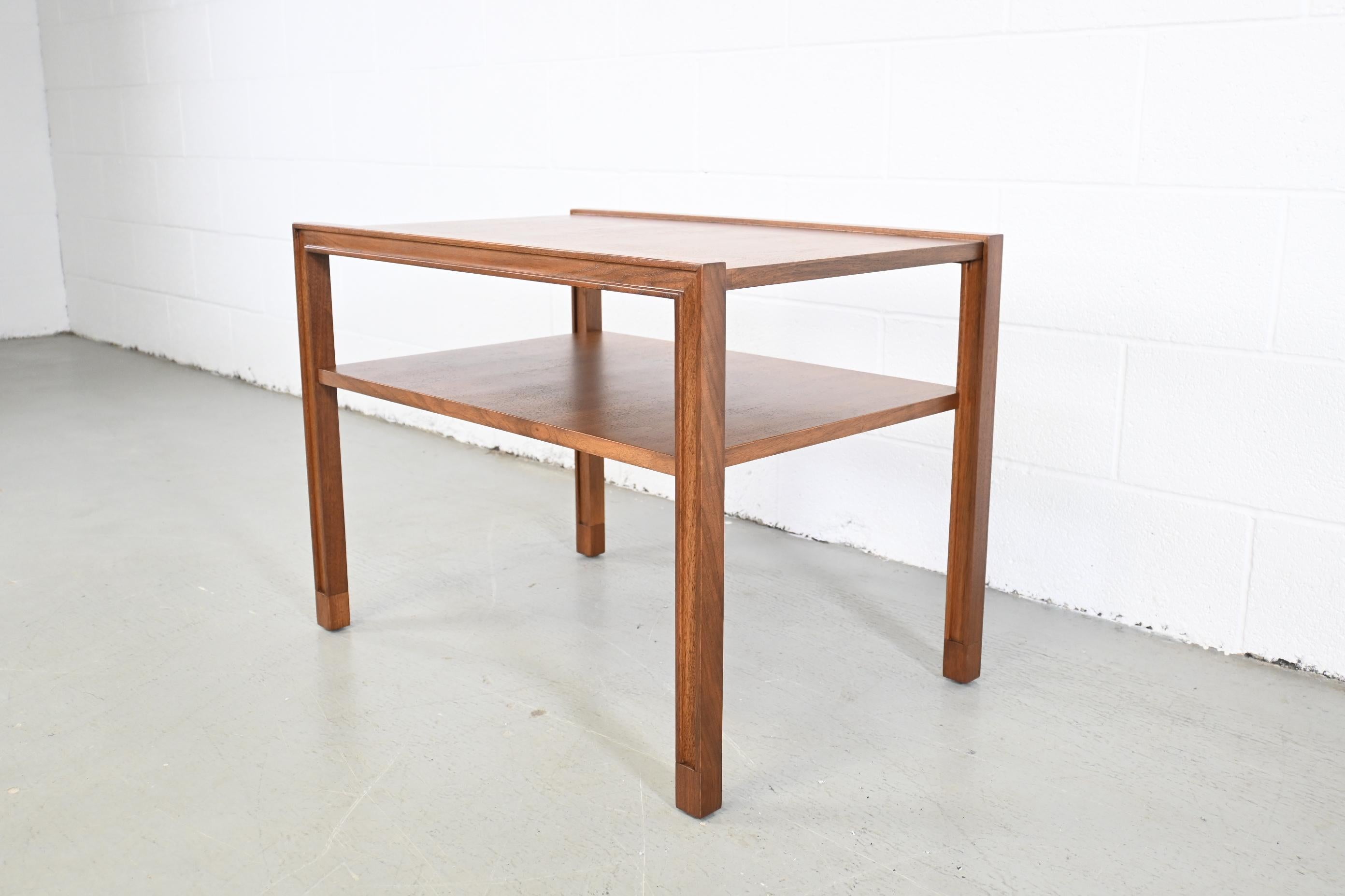 Dunbar Furniture Mid-Century Modern Walnut End Table For Sale at 1stDibs
