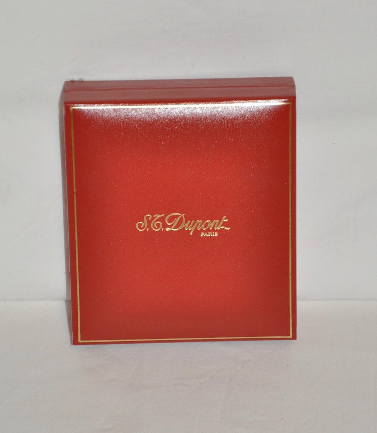 Dupont 18k Solid Yellow Gold Lighter in Original Box For Sale at 1stDibs