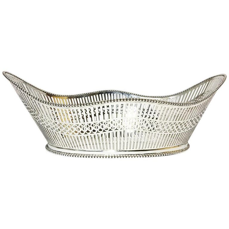 Dutch Large Silver Bread Basket, Kempen Begeer and Vos, 1921 at 1stDibs