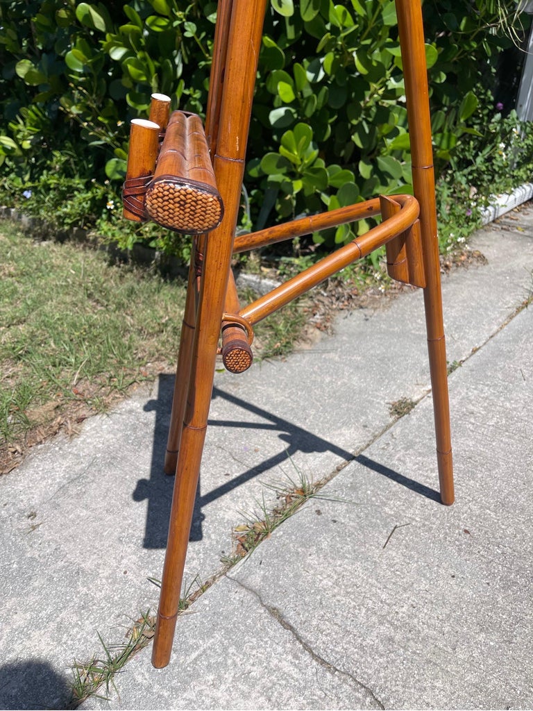 E. Murio Manila Rattan and Leather Folding Easel For Sale at 1stDibs