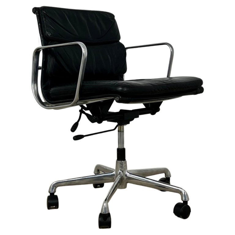 EA 217 Soft Pad Chair by Charles and Ray Eames for ICF, 1970s at 1stDibs