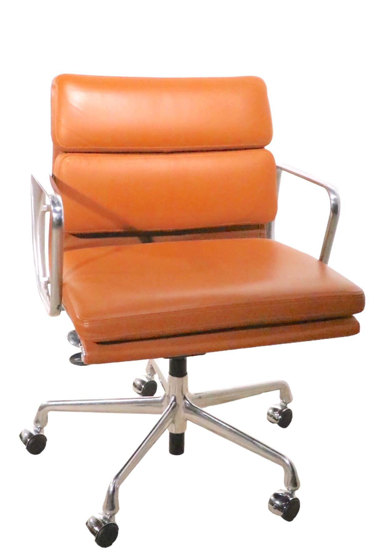 Eames Aluminum Group Soft Pad Swivel Tilt Desk, Office, Dining Chair 7 ...