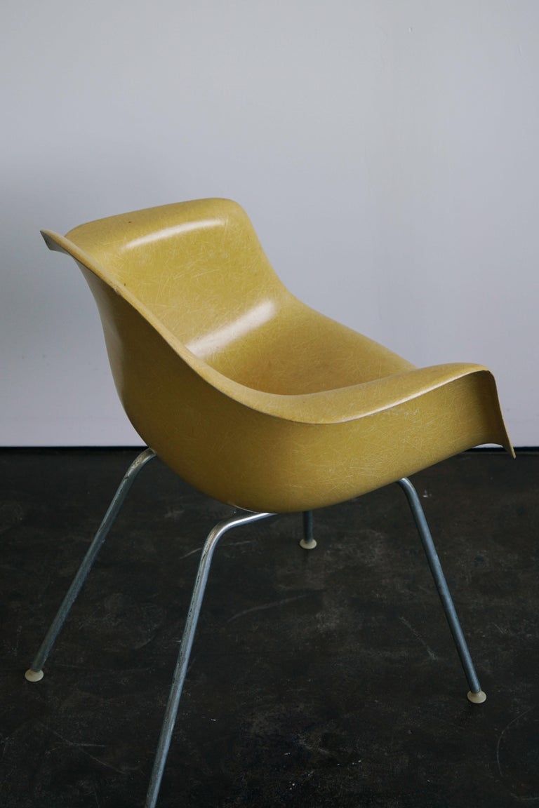Eames for Herman Miller Dax Shell Arm Chair For Sale at 1stDibs | eames dax