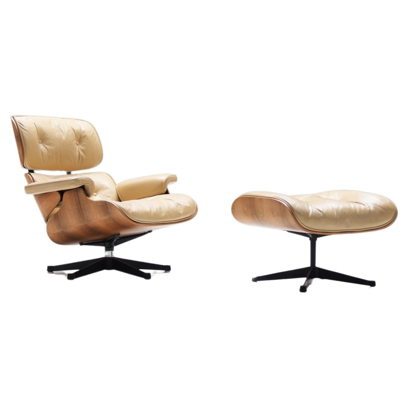 Eames lounge by Ray and Charles Eames by Mobilier International for Herman Miller For Sale at ...