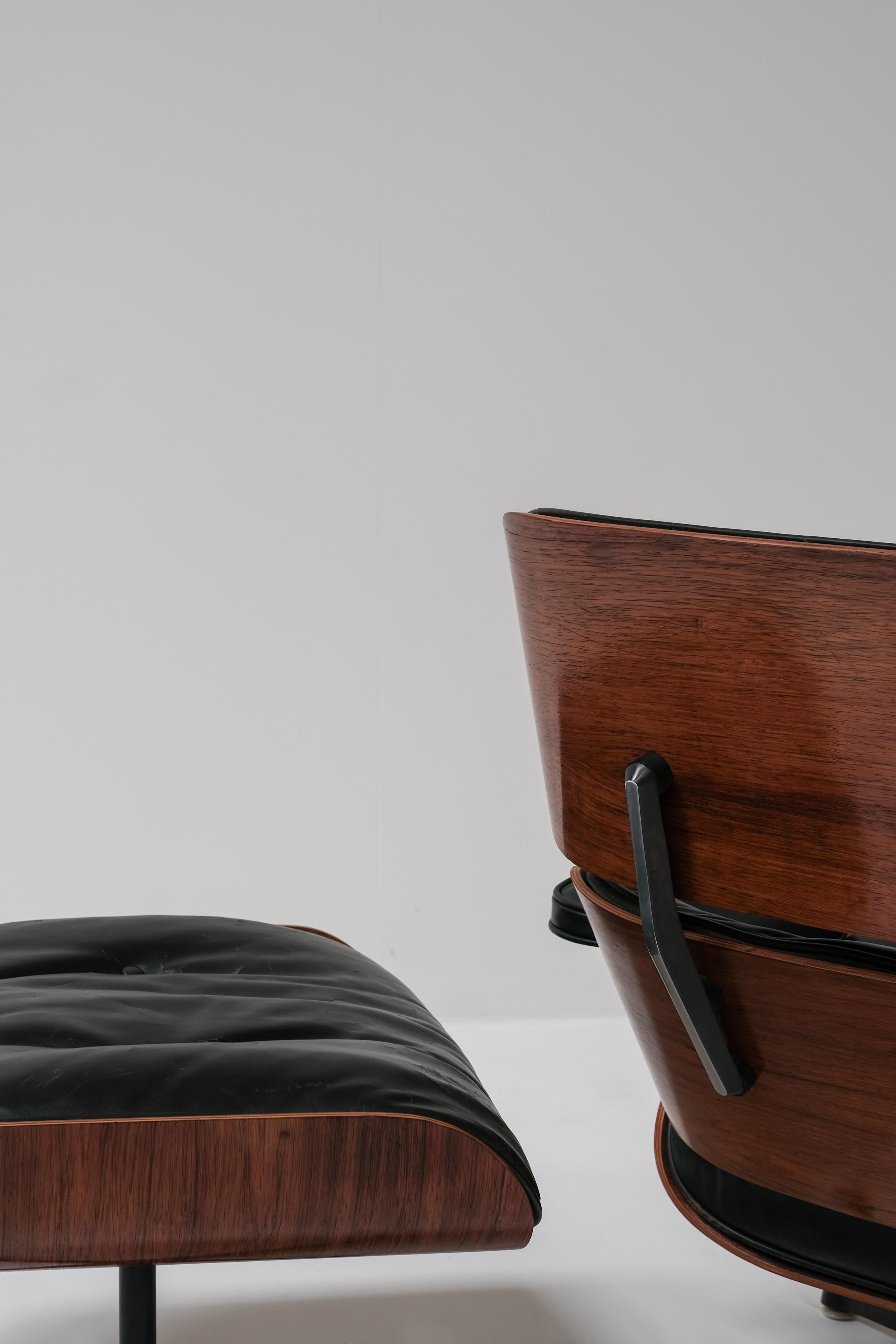 Eames lounge chair with ottoman For Sale at 1stDibs
