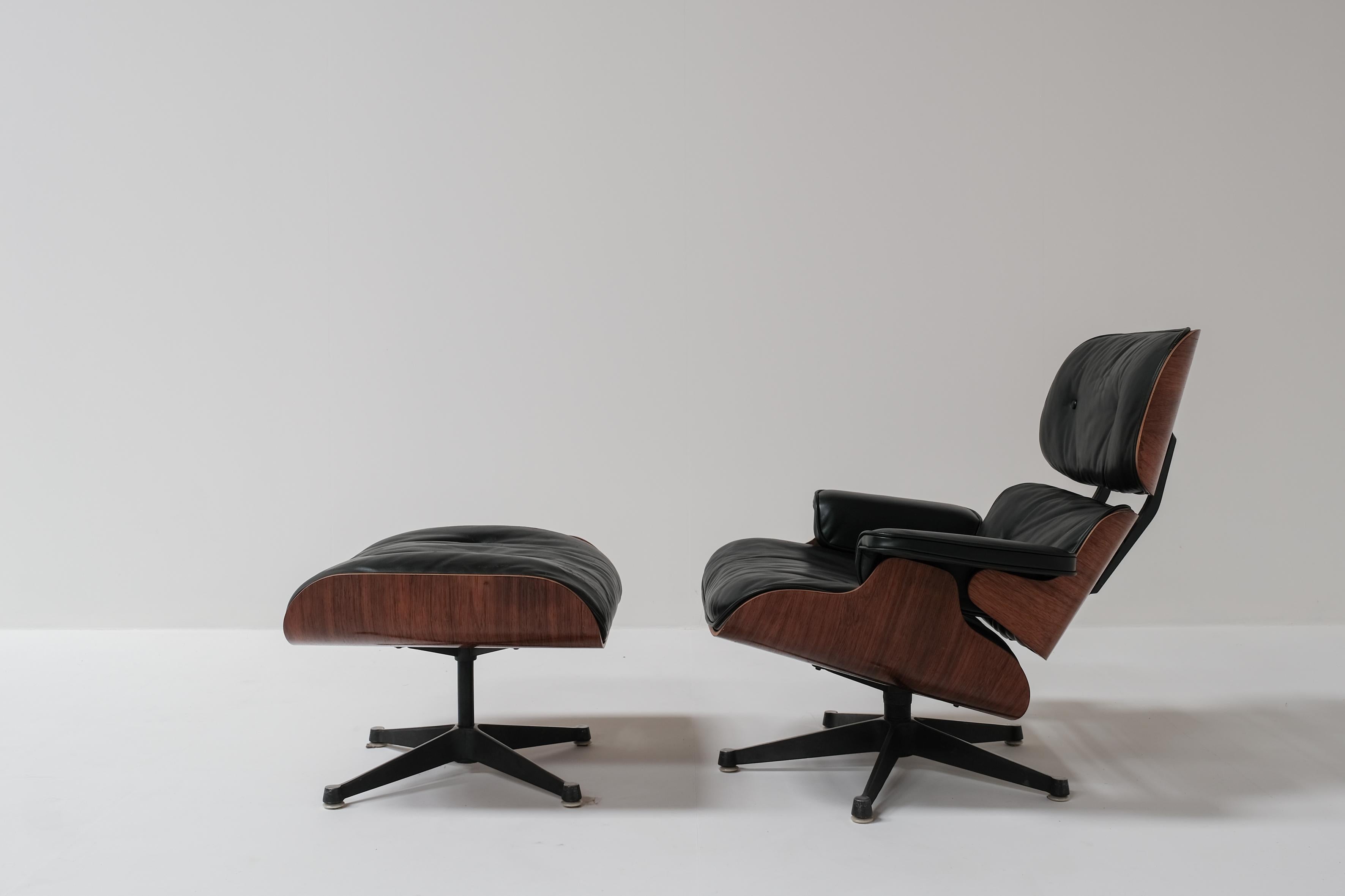 Eames lounge chair with ottoman For Sale at 1stDibs