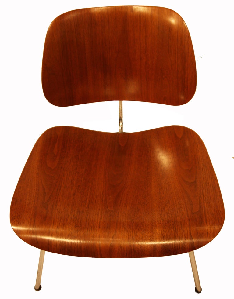 Eames Molded Plywood Lounge Chair for Herman Miller with Metal Base For ...
