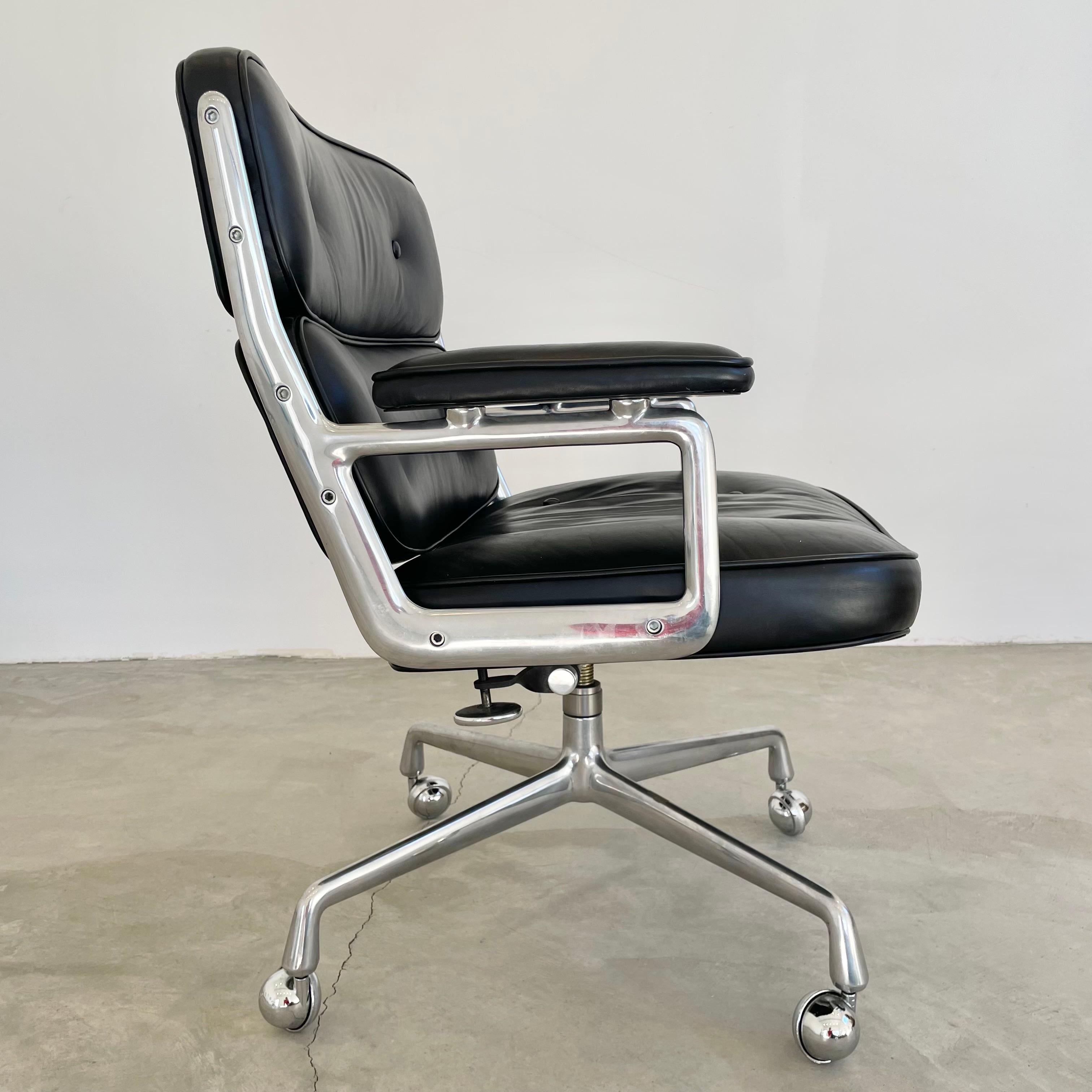 Eames Time Life Lobby Chair in Black Leather for Herman Miller, 1983 ...