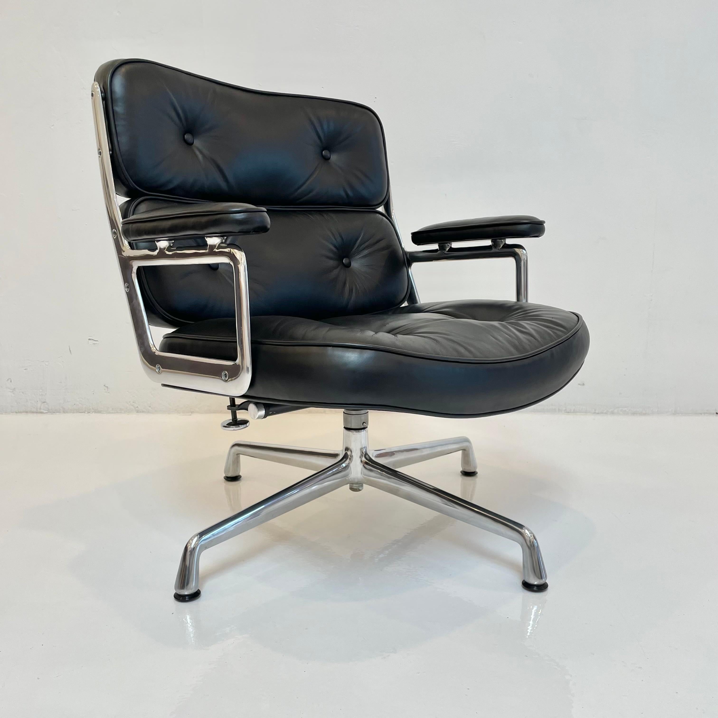 Eames Time Life Lobby Lounge Chair in Black Leather for Herman Miller ...