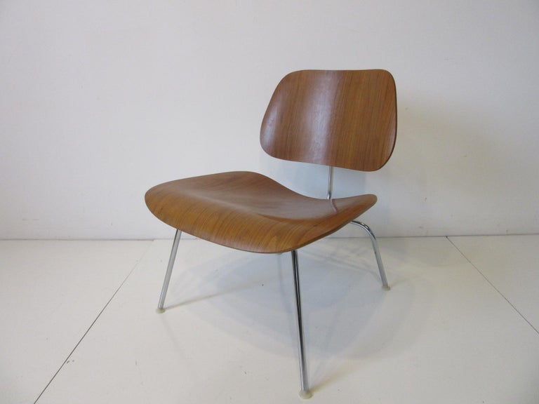 Eames Walnut LCM Lounge Chair with Chrome Frame for Herman Miller 'A ...