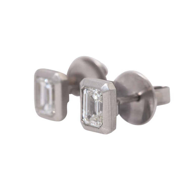Ear Studs 'Pair9, Esp. with 2 Diamond Emerald Cut For Sale at 1stDibs