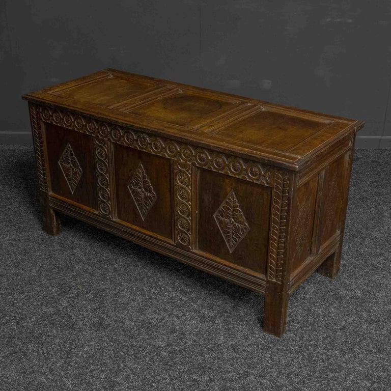 Early 17th Century Oak Kist For Sale at 1stDibs
