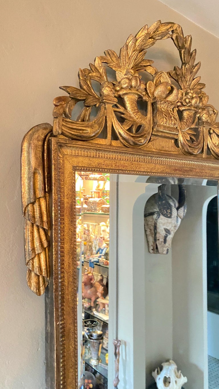 Early 18th Century French Carved and Gilded Baroque Mirror For Sale at ...