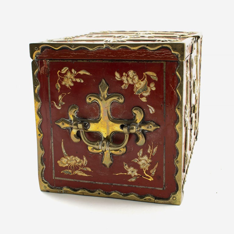 Early 18th Century Dutch Baroque Box For Sale at 1stDibs
